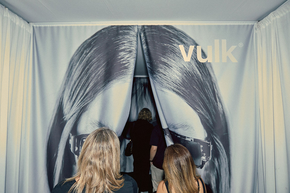 Vulk Eyewear presentó su nueva colección Nightscape - DossierNet Vulk Eyewear presentó su nueva colección Nightscape - DossierNet